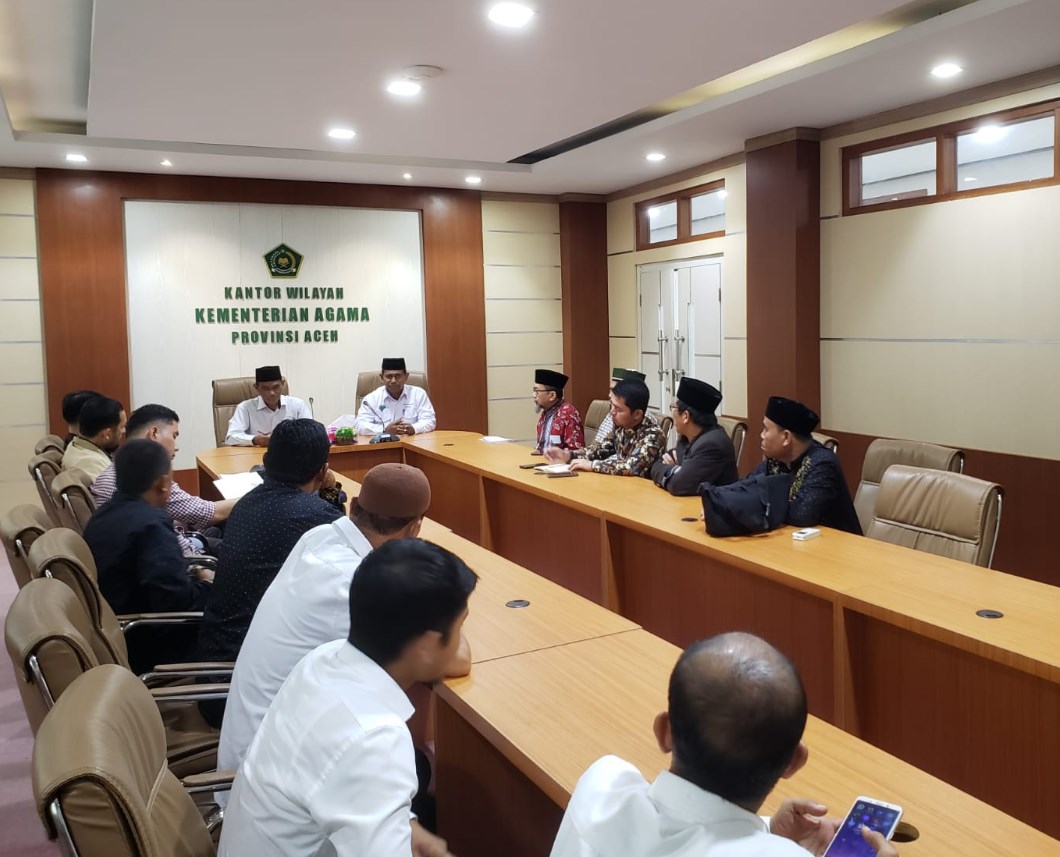 7 Ide Desain Ruang Rapat yang Keren » Bima Souvenir & Konveksi